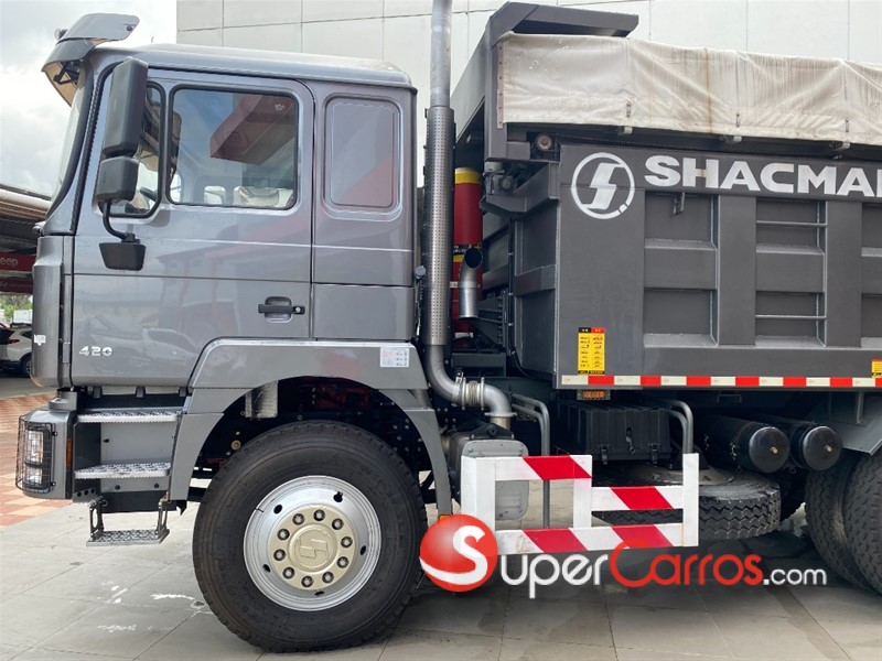 Shacman F3000 2022 #1262651 - SuperCarros.com