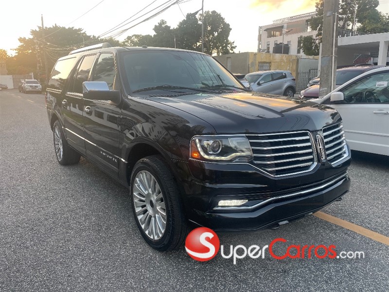 Lincoln Navigator LONG 2015 #1304577 - SuperCarros.com