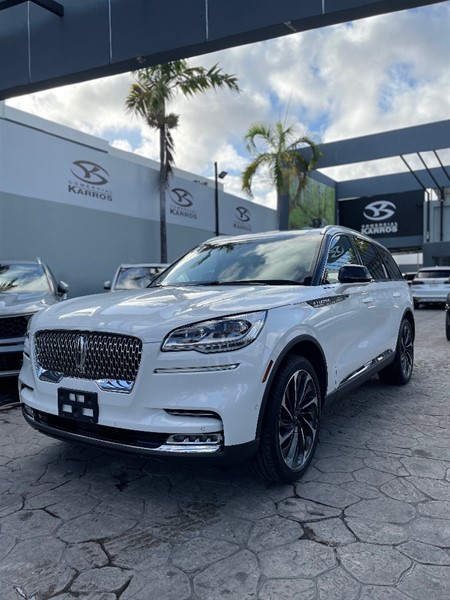 Lincoln Aviator 2023 #1327207 - SuperCarros.com