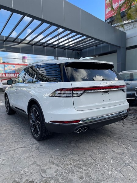 Lincoln Aviator 2023 #1327207 - SuperCarros.com