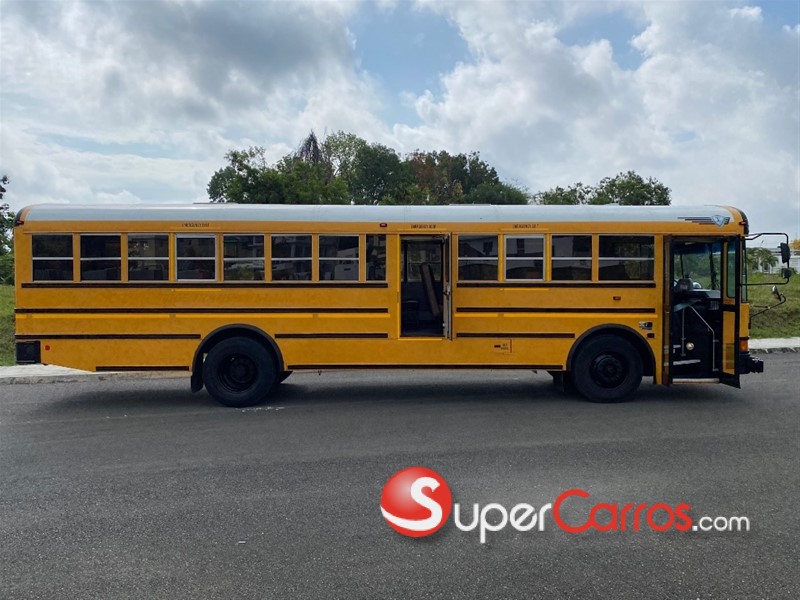 International Autobus 2011 #1327986 - SuperCarros.com
