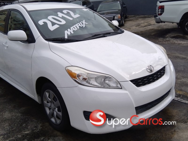 Toyota Matrix 2012 #1279353 - SuperCarros.com