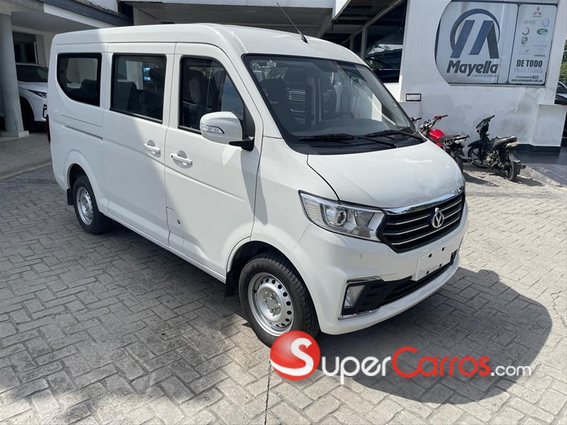 KYC V3 11 Pasajeros 2024 #1372613 - SuperCarros.com