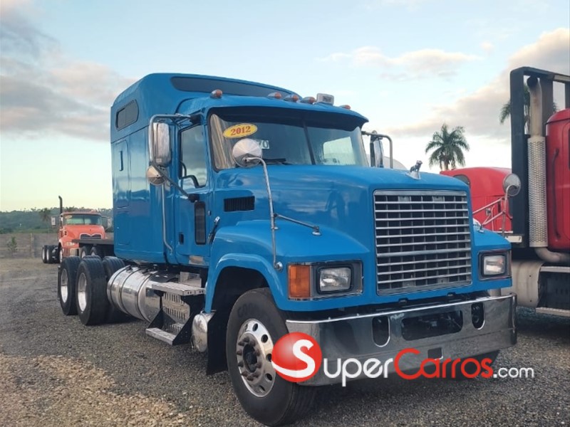 Mack Pinnacle 2012 #1401642 - SuperCarros.com
