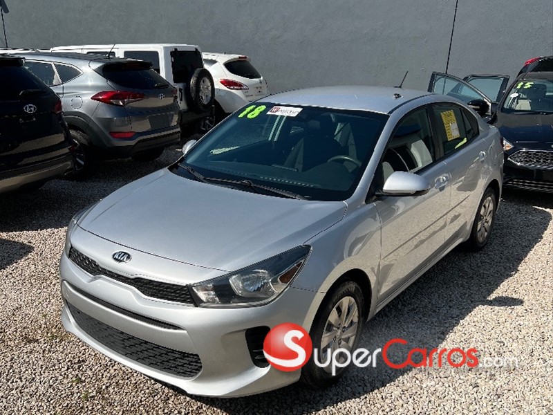 Kia Rio LX 2018 #1409957 - SuperCarros.com