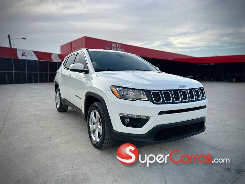 Jeep Compass Altitude 2018 #1454796 - SuperCarros.com