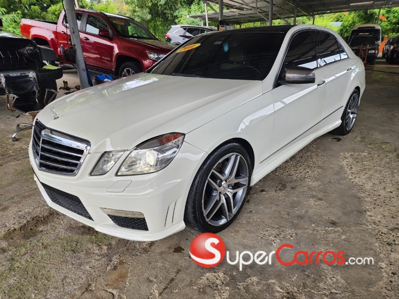 Mercedes-Benz Clase E 550 2011 #1458867 - SuperCarros.com