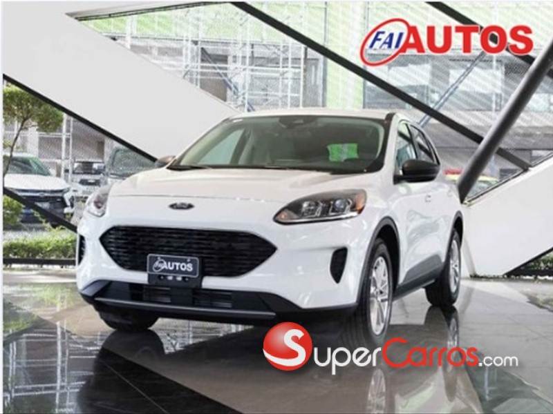 Ford Escape SE 2022 #1298090 - SuperCarros.com