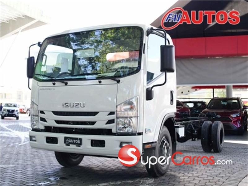 Isuzu NQR 18 Pies 2025 #1456789 - SuperCarros.com
