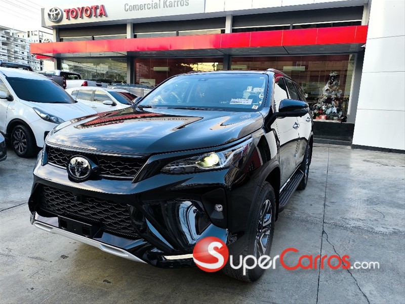Toyota Fortuner SRV TSS 2025 #1476815 - SuperCarros.com