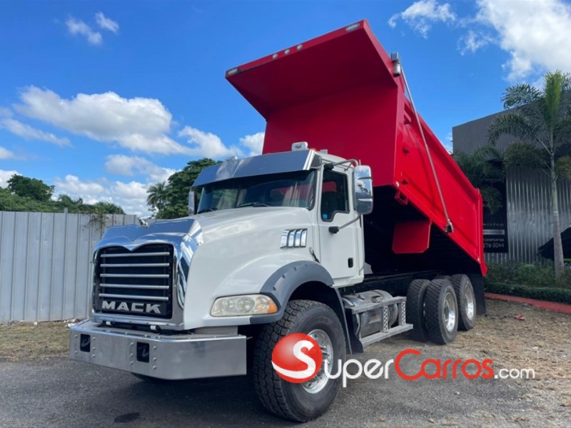 Mack Volteo 2010 #1487026 - SuperCarros.com