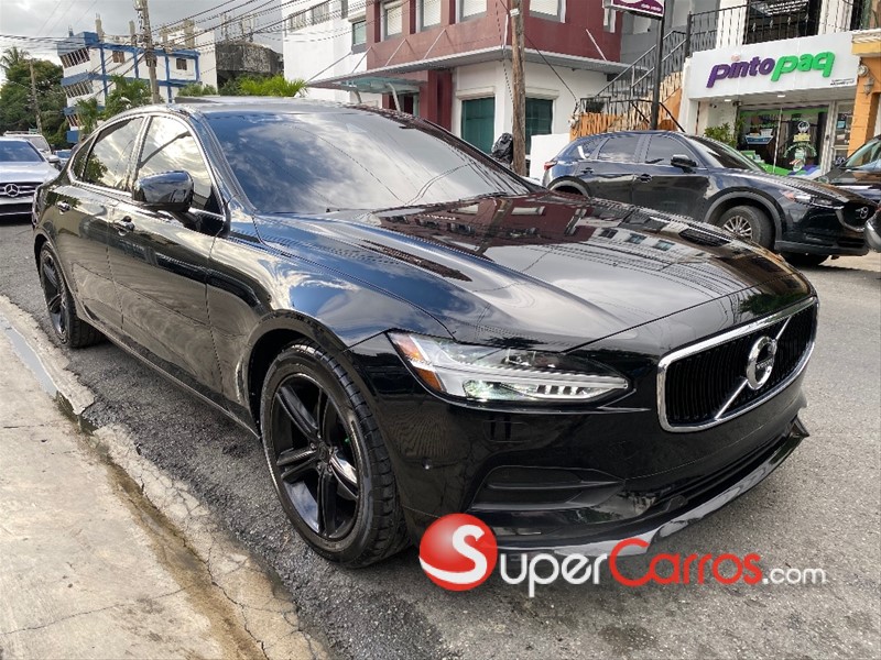 Volvo S90 T5 MOMENTUM 2018 #1487701 - SuperCarros.com