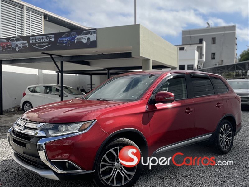 Mitsubishi Outlander SE 2018 #1495787 - SuperCarros.com