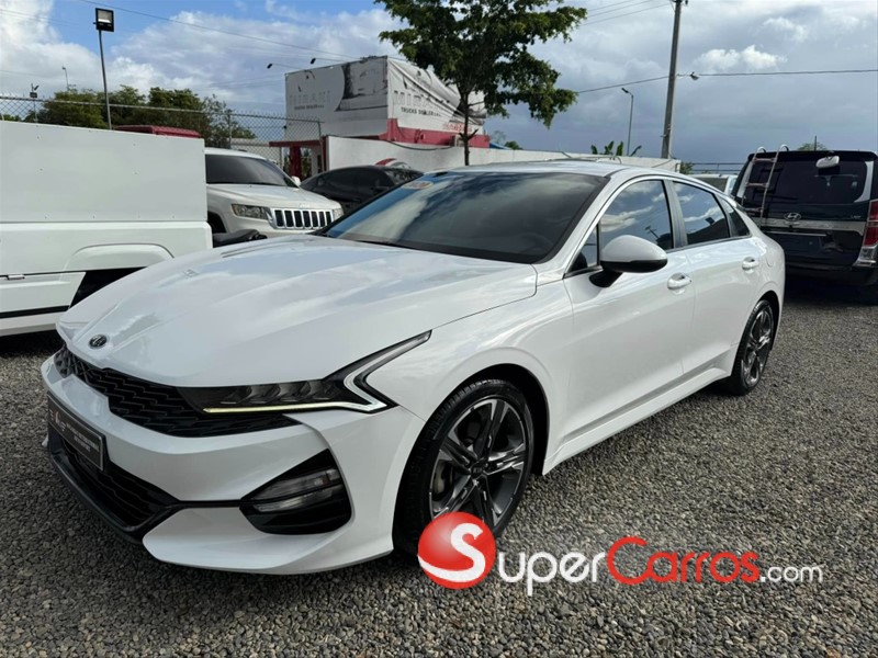 Kia K-5 Prestige 2020 #1500113 - SuperCarros.com