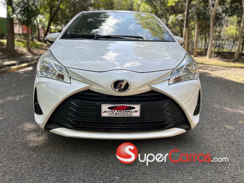 Toyota VITZ 2019 #1501561 - SuperCarros.com