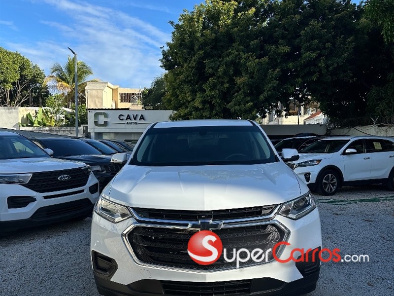 Chevrolet Traverse LS 2020 #1503242 - SuperCarros.com