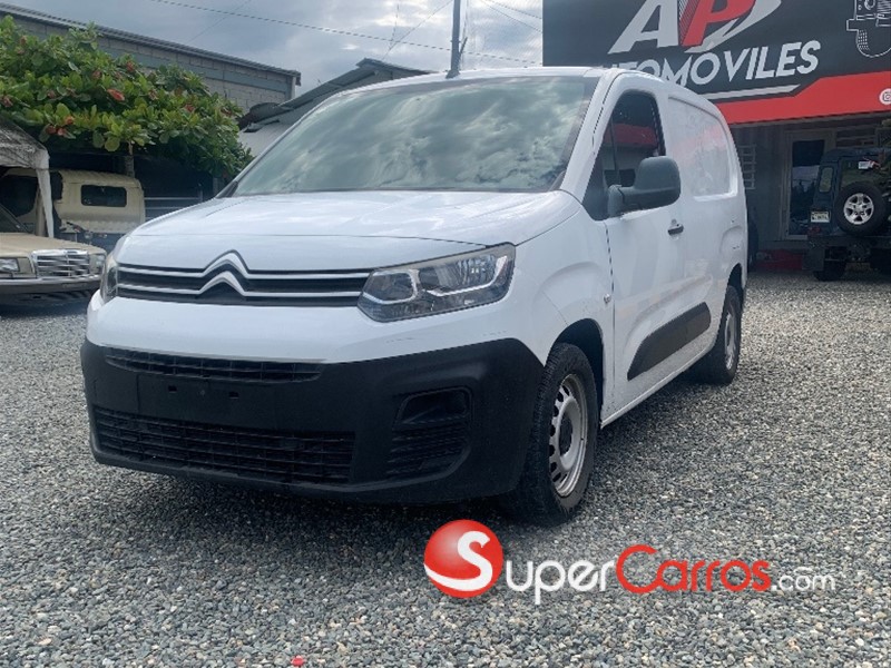 Citroen Berlingo 2020 #1523656 - SuperCarros.com