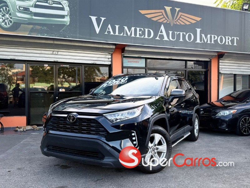 Toyota RAV4 LE 2020 #1524630 - SuperCarros.com