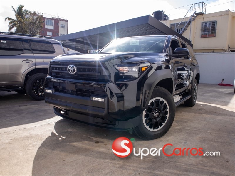Toyota 4 Runner SR5 2026 #1524831 - SuperCarros.com