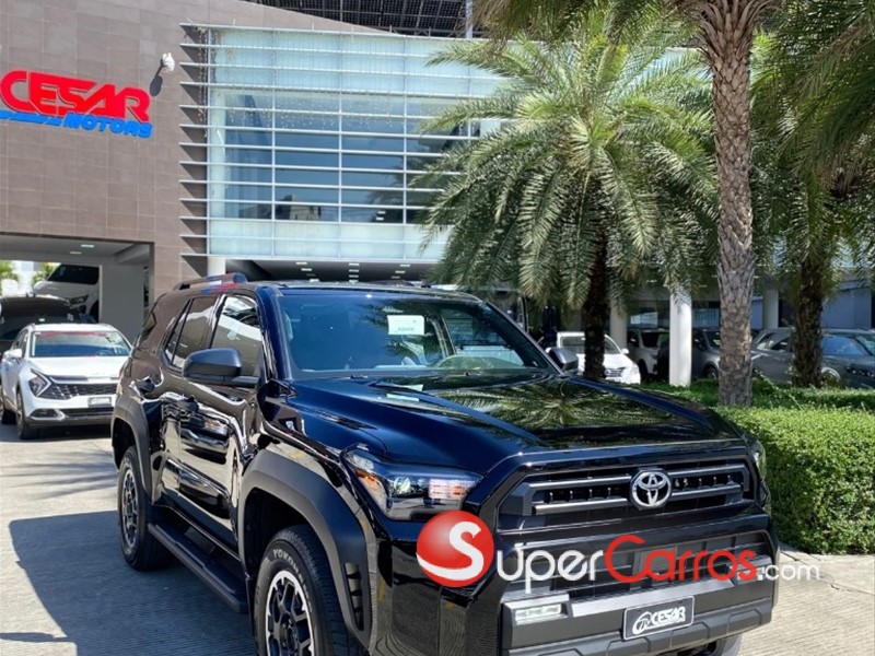 Toyota 4 Runner SR5 2026 #1525944 - SuperCarros.com