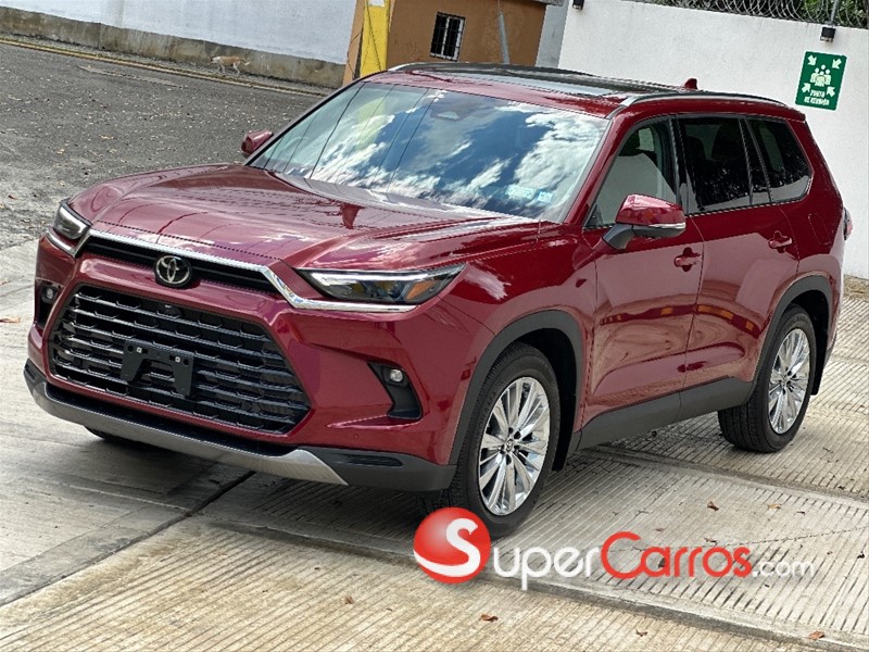 Toyota Grand Highlander Platinum 2024 #1526493 - SuperCarros.com