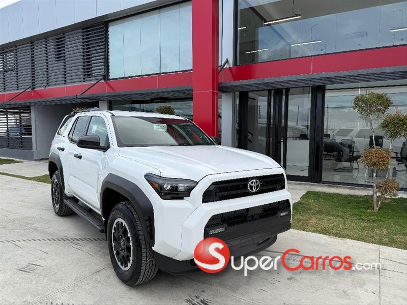 Toyota 4 Runner SR5 2026 #1538232 - SuperCarros.com