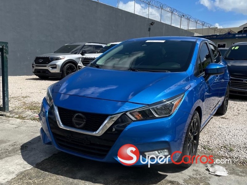 Nissan Versa Sense 2021 #1539250 - SuperCarros.com