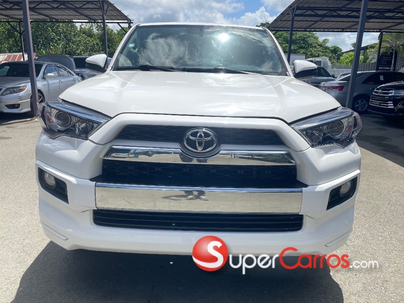 Toyota 4 Runner Limited 2011 #1421539 - SuperCarros.com