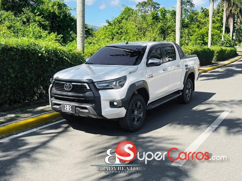 Toyota Hilux Revo Adventure 2021 #1552875 - SuperCarros.com