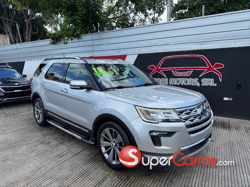 Ford Explorer Limited 2018 #1581365 - SuperCarros.com